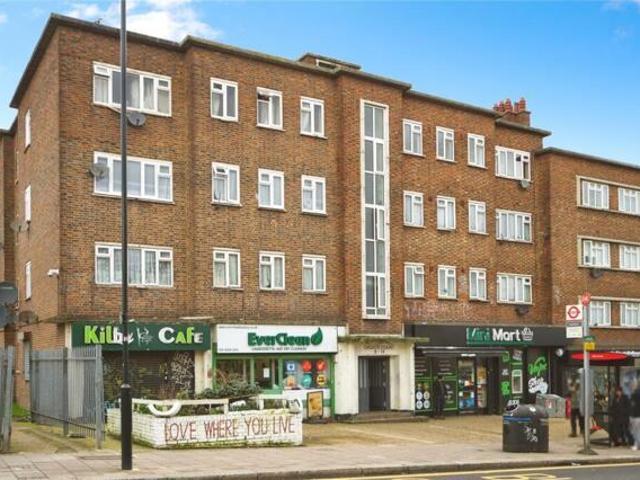 3 Bedroom Apartment London Greater London 100502913