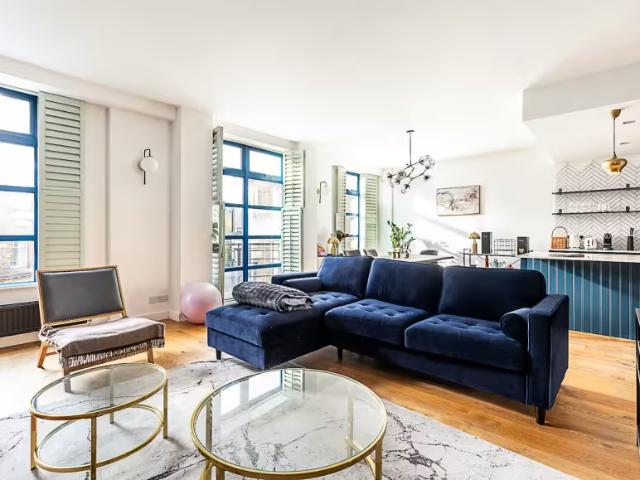 3 Bedroom Apartment London London LS96819676