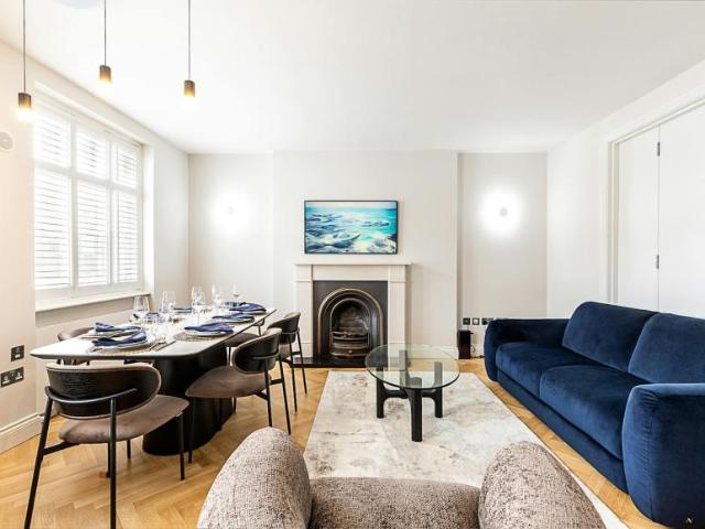 3 Bedroom Apartment London London LS102716843