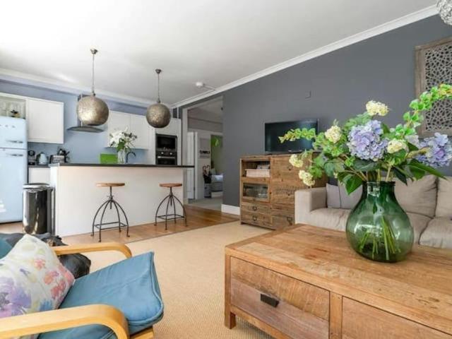 3 Bedroom Apartment London London LS102114452
