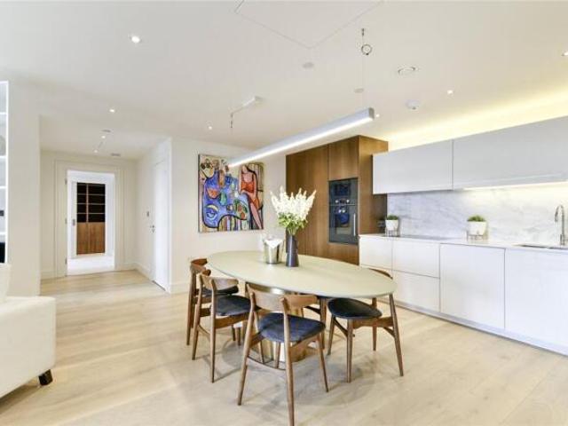 3 Bedroom Apartment Londres Greater London LS98930336