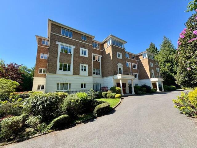 3 Bedroom Apartment Poole Poole LS99926305