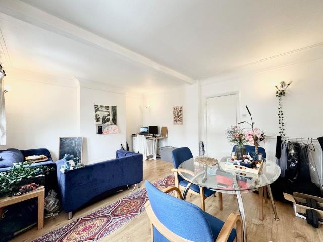 3 Bedroom Apartment, Sefton Street, Putney, London