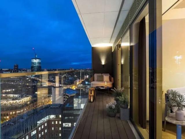 3 Bedroom Apartment Shoreditch London 102596376