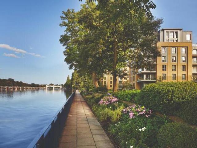 3 Bedroom Apartment Teddington Greater London 99608167