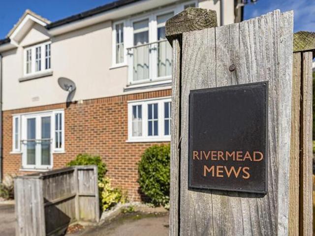 3 Bedroom Apartment Teignmouth Devon 101678830