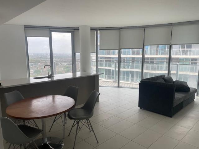 3 bedroom apartment Tidal Basin E16 1US