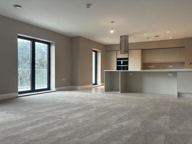 3 Bedroom Apartment To Let