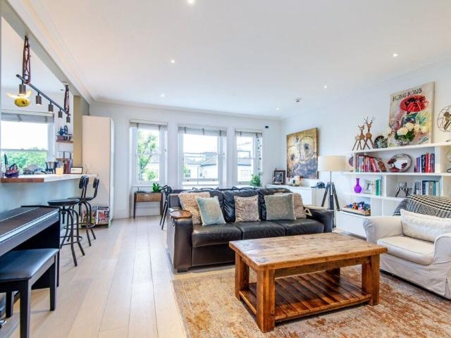 3 Bedroom Apartment To Let