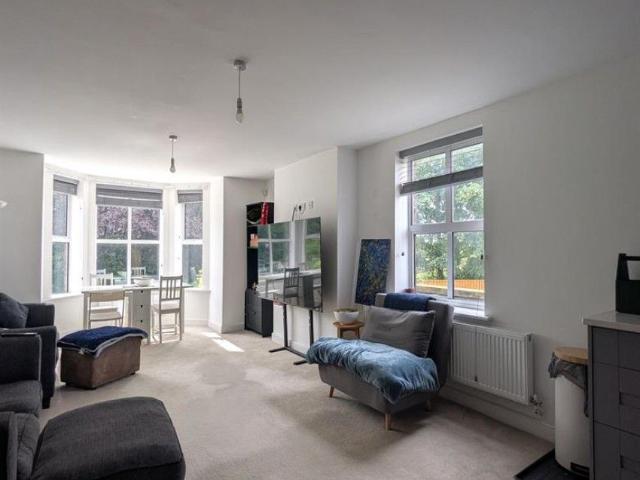 3 Bedroom Apartment To Let