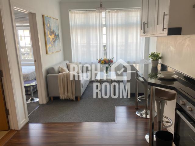 3 bedroom Apartment to let 3 Bed Flat, Alma Road, Bournemouth BH9 1AJ