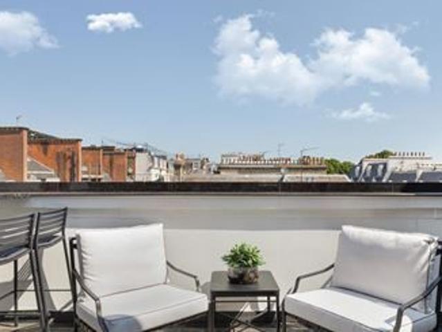 3 bedroom Apartment to let Prince of Wales Terrace, Kensington W8