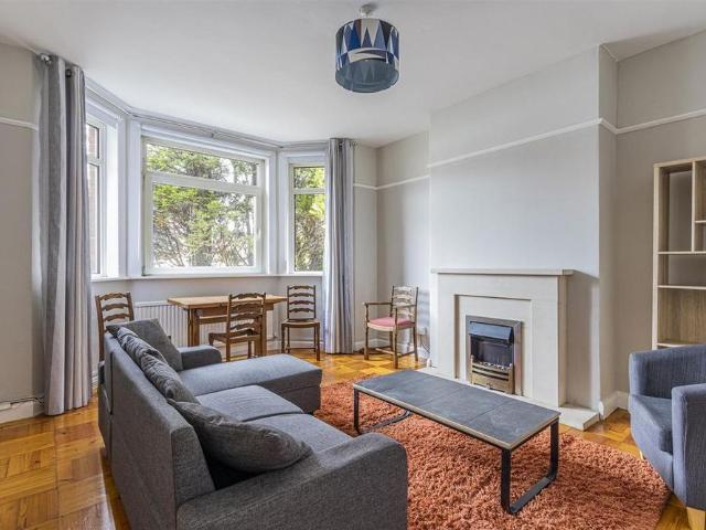 3 bedroom apartment to rent