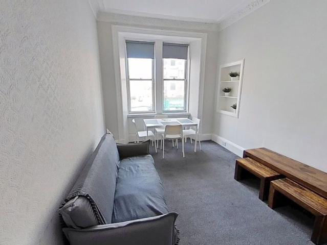 3 bedroom apartment to rent