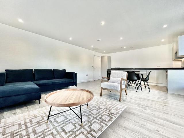 3 bedroom apartment to rent