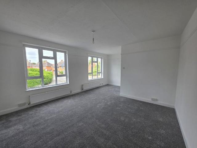 3 bedroom apartment to rent