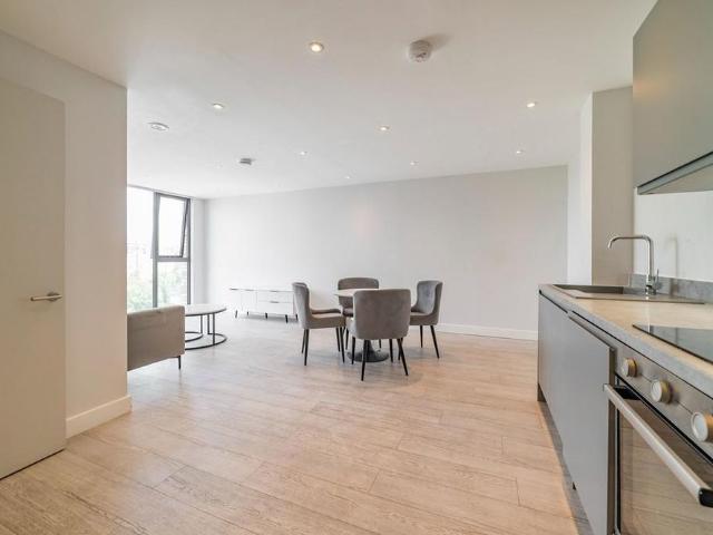 3 bedroom apartment to rent