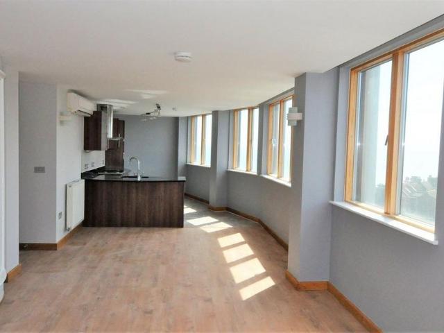 3 bedroom apartment to rent