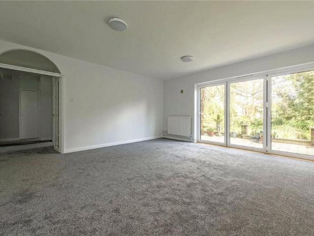3 bedroom apartment to rent