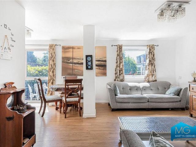 3 bedroom apartment to rent