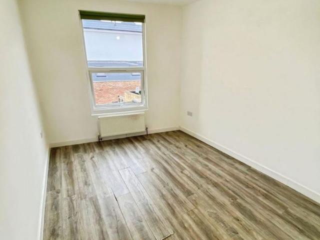 3 bedroom apartment to rent