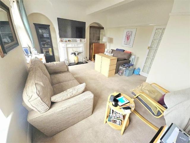 3 bedroom apartment to rent