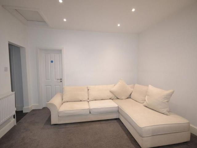 3 bedroom apartment to rent