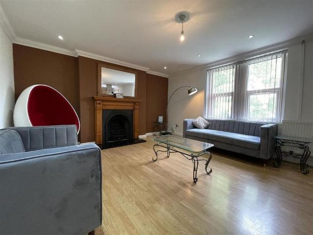 3 bedroom apartment to rent