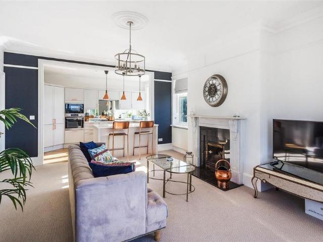 3 bedroom apartment to rent