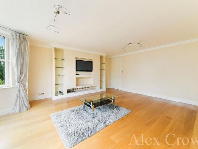 3 bedroom apartment to rent