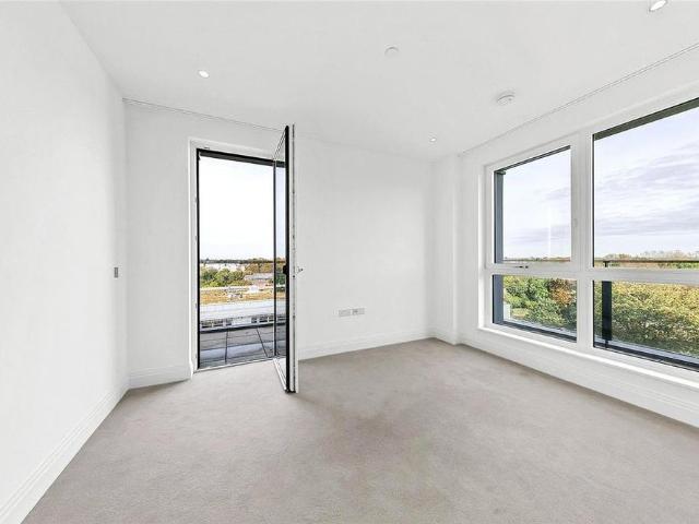 3 bedroom apartment to rent