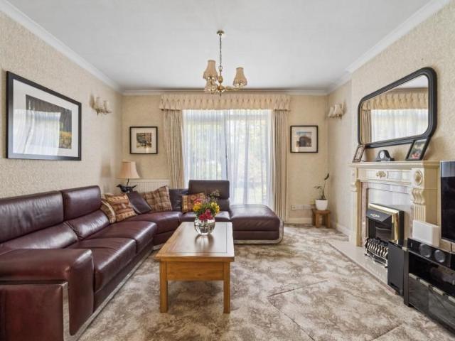 3 bedroom apartment to rent