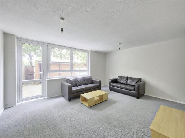 3 bedroom apartment to rent