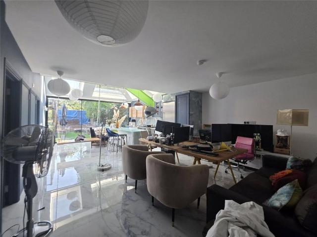 3 bedroom apartment to rent