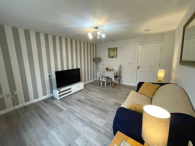 3 bedroom apartment to rent