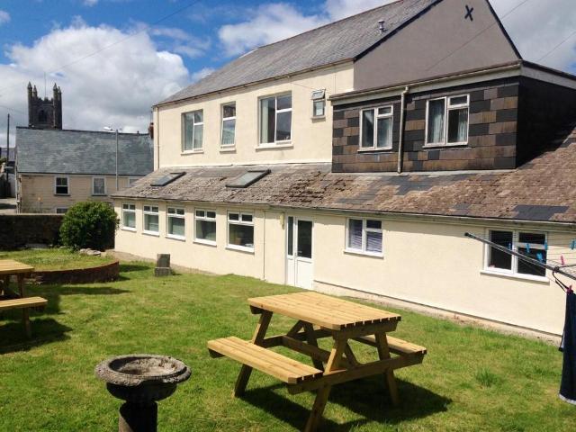 3 bedroom apartment to rent