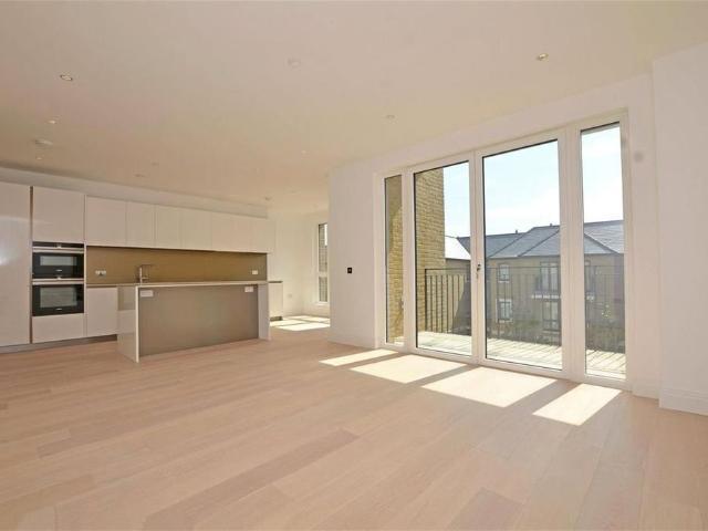 3 bedroom apartment to rent