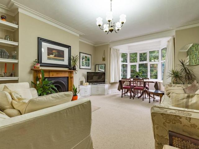 3 bedroom apartment to rent
