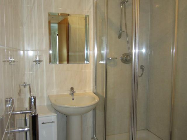 3 bedroom apartment to rent