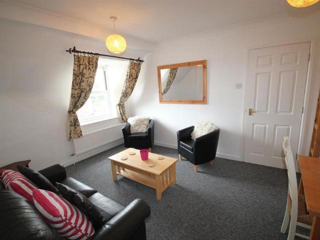 3 bedroom apartment to rent