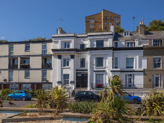 3 bedroom apartment to rent