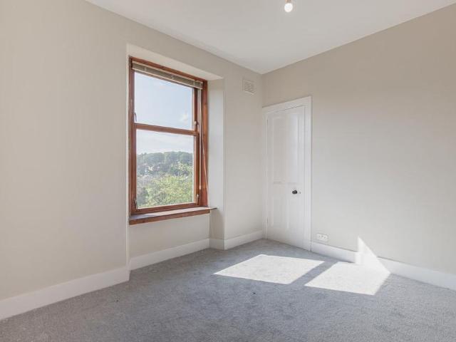 3 bedroom apartment to rent