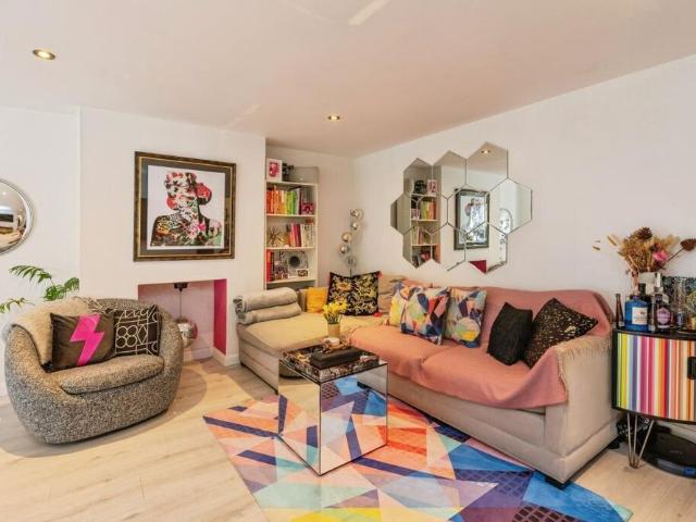 3 bedroom apartment to rent