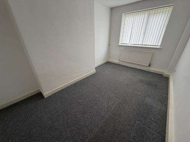 3 bedroom apartment to rent