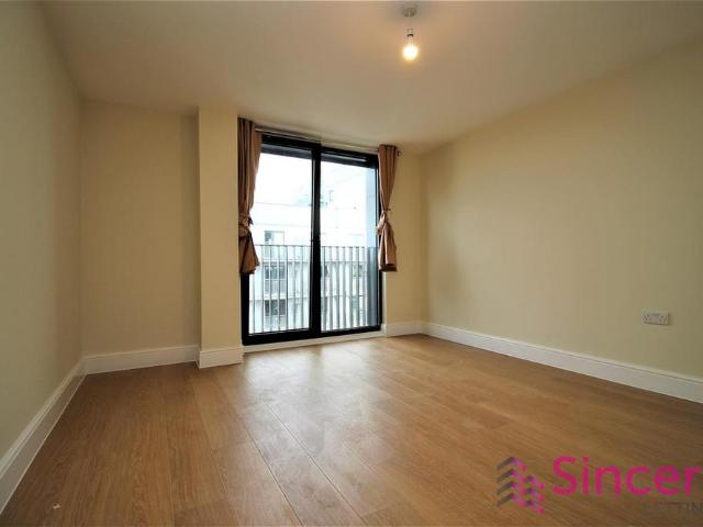 3 bedroom apartment to rent