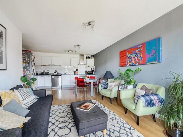 3 bedroom apartment to rent