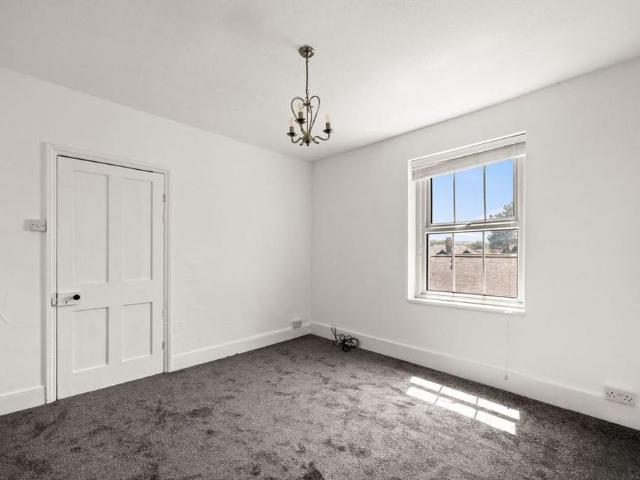 3 bedroom apartment to rent