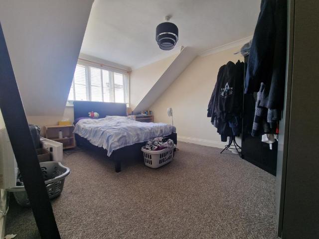 3 bedroom apartment to rent