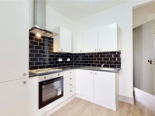 3 bedroom apartment to rent