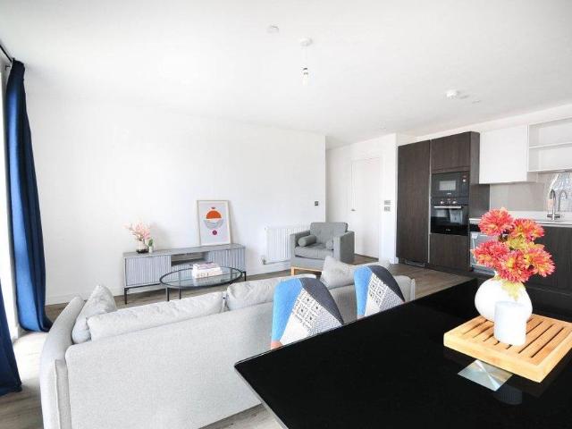 3 bedroom apartment to rent